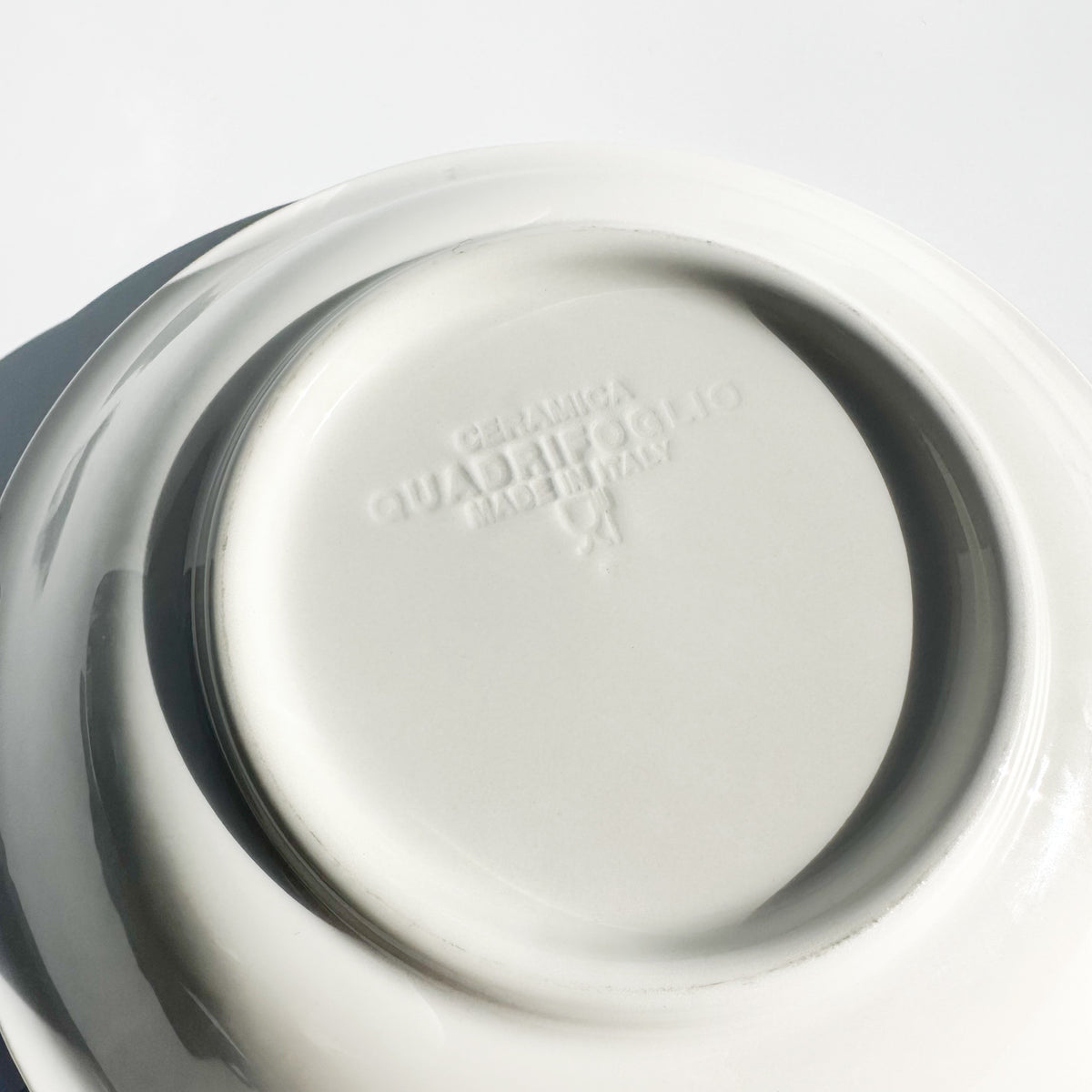 Spaghetti plates – Vitrina Gallery